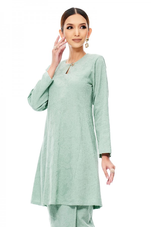 Lidya Kuala Lumpur | Classic Kurung | Baju Kurung Kedah | Kurung ...